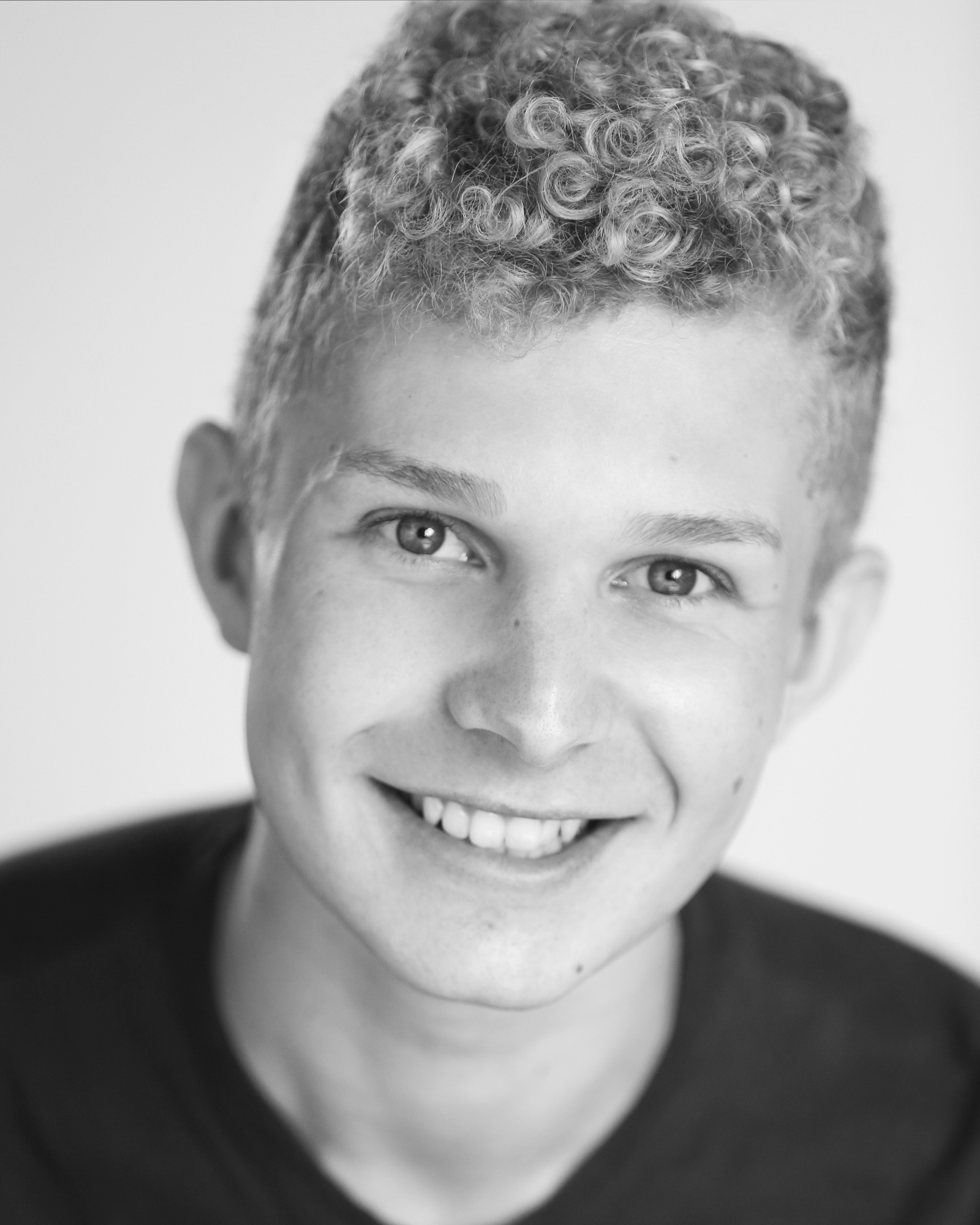 Jonathan Billins – Performing Arts Studio